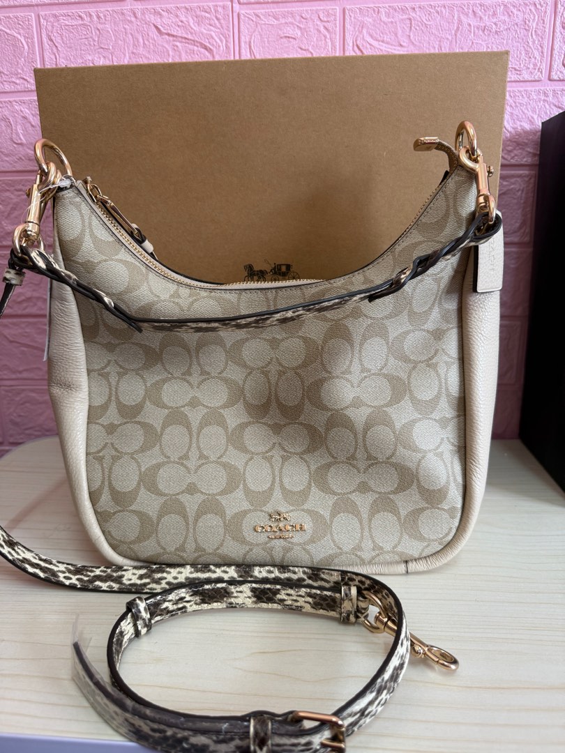 NWT Coach Jules Hobo In Signature Canvas In Light Khaki Chalk Multi ...