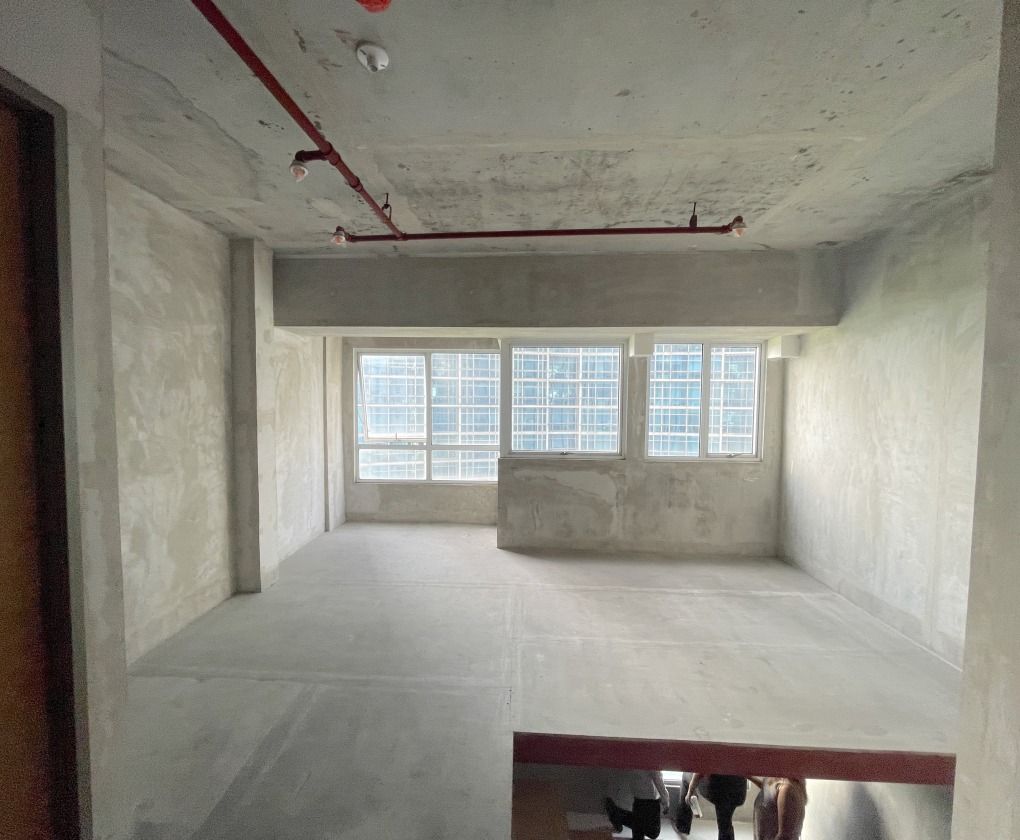 Open Layout Bi-Level Unit for Sale in Fort Victoria, BGC, Taguig City ...