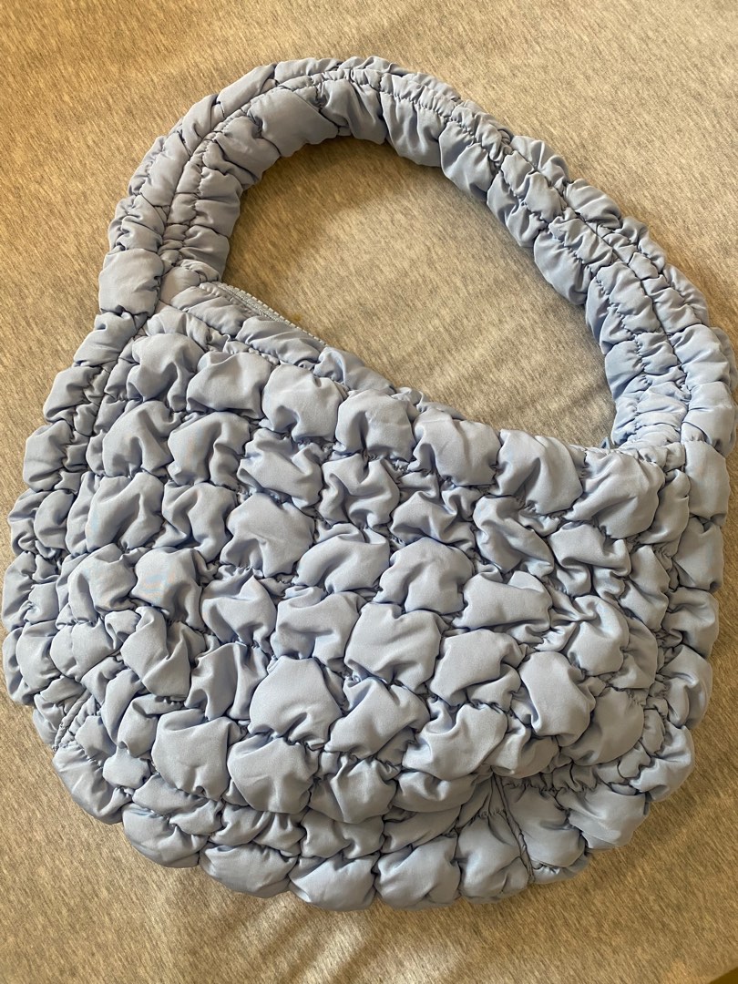 Original COS cloud bag, Women's Fashion, Bags & Wallets, Tote Bags on ...