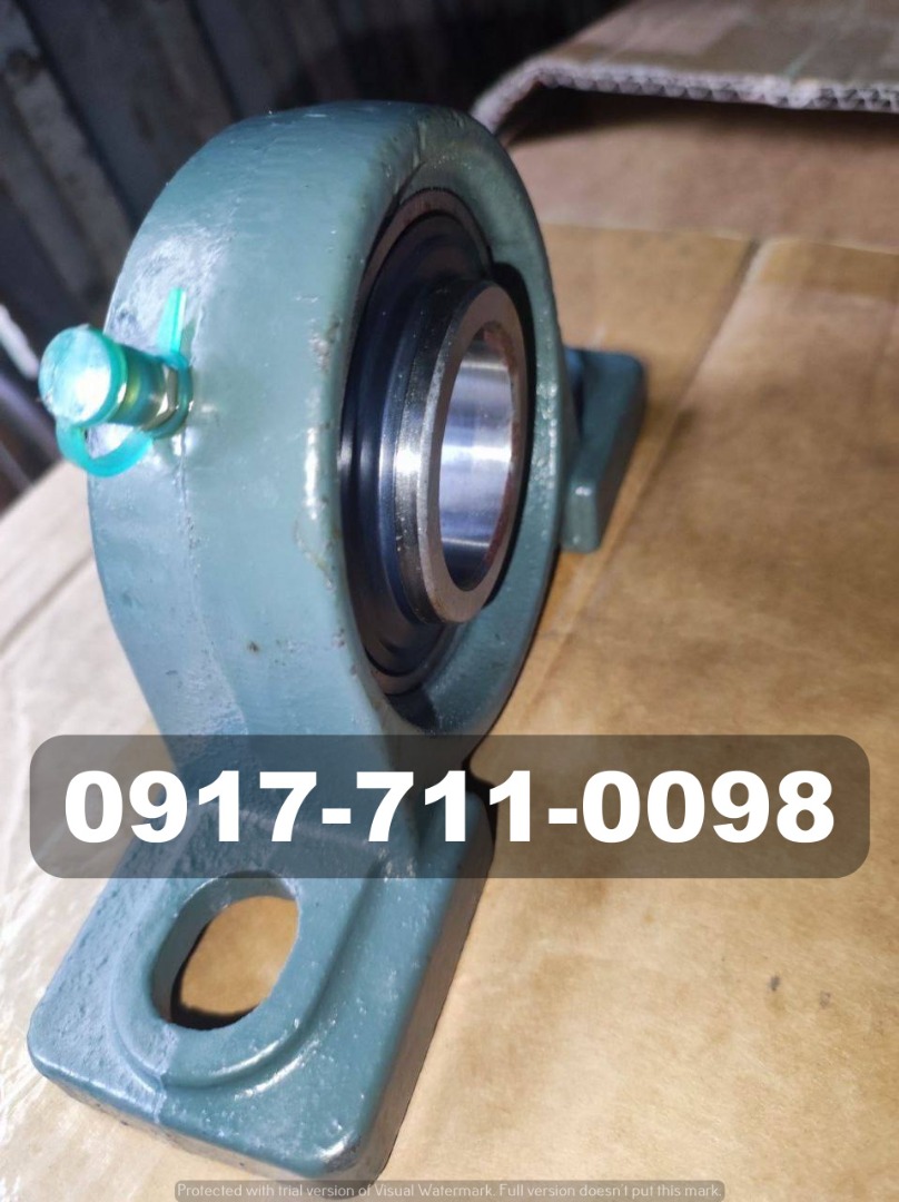 Pillow block 207 fkd, Commercial & Industrial, Construction Tools & Equipment on Carousell