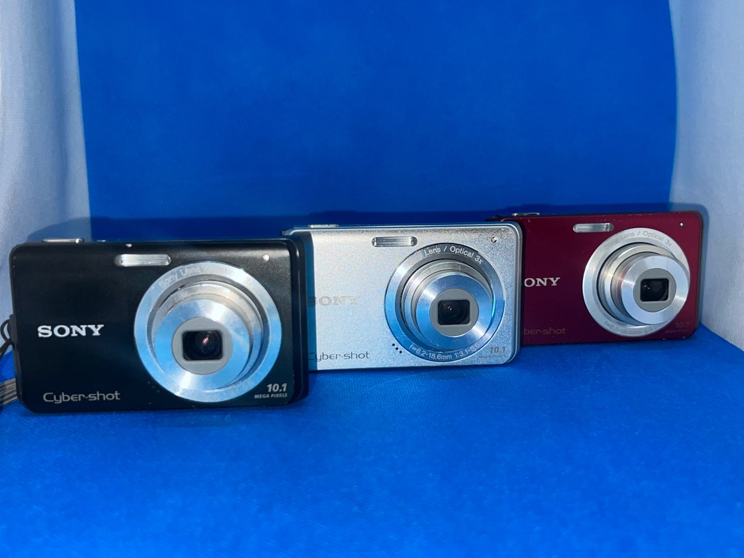 Sony cybershot dsc-w180 bundle!!!, Photography, Cameras on Carousell
