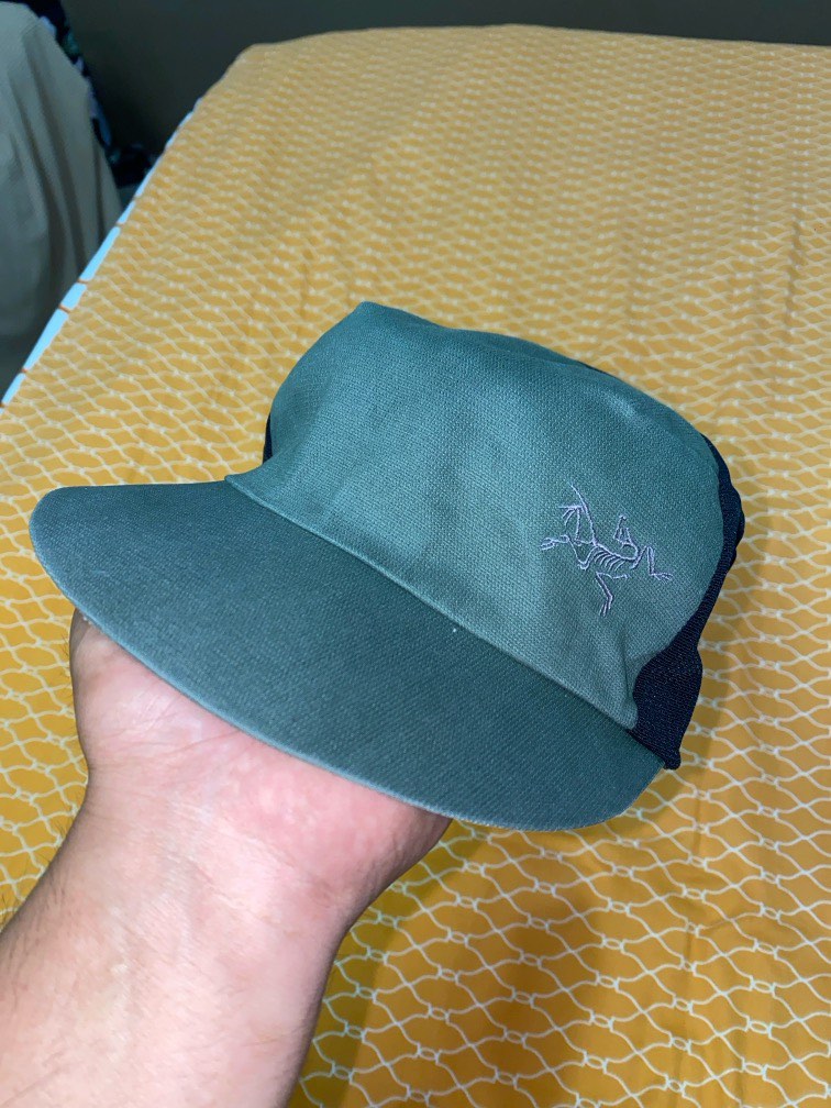 Vintage Arcteryx Hat, Men's Fashion, Watches & Accessories, Caps & Hats ...