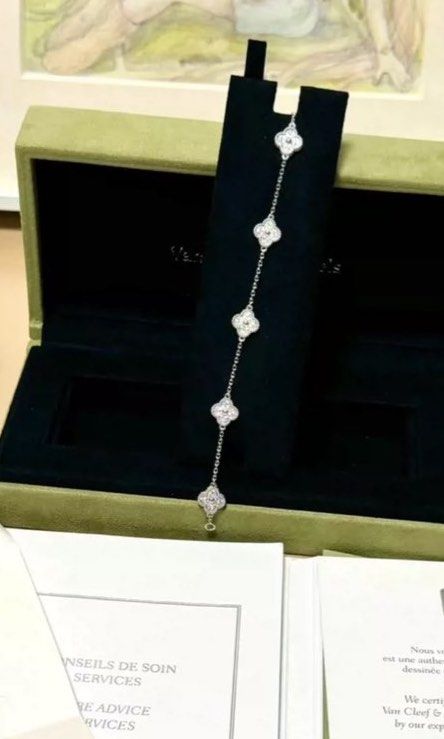 2017 Full set梵克雅寶/VCA Sweet Alhambra bracelet, 6 motifs, rhodium plated ...