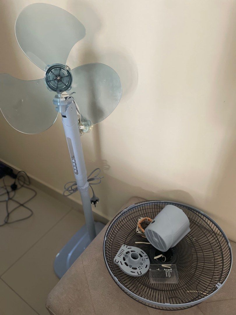 Broken stand fan, Furniture & Home Living, Lighting & Fans, Fans on ...