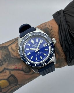 Custom Seiko Mod Blue Gold/Silver GMT 40mm, Men's Fashion, Watches ...