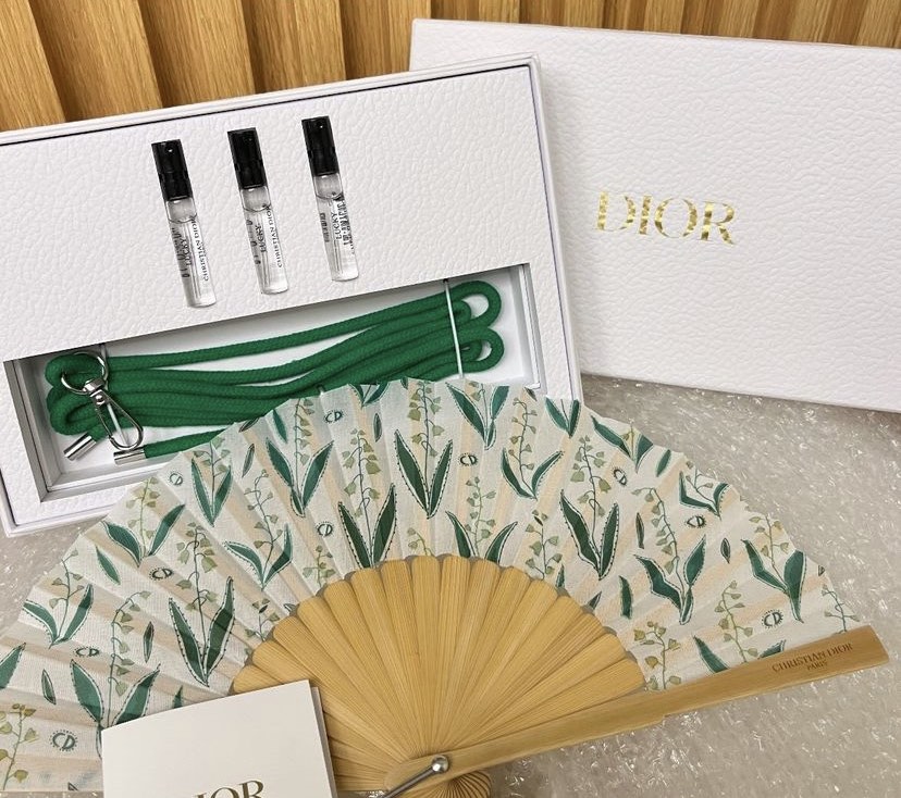 Dior set + Exclusive Fan, Beauty & Personal Care, Fragrance ...