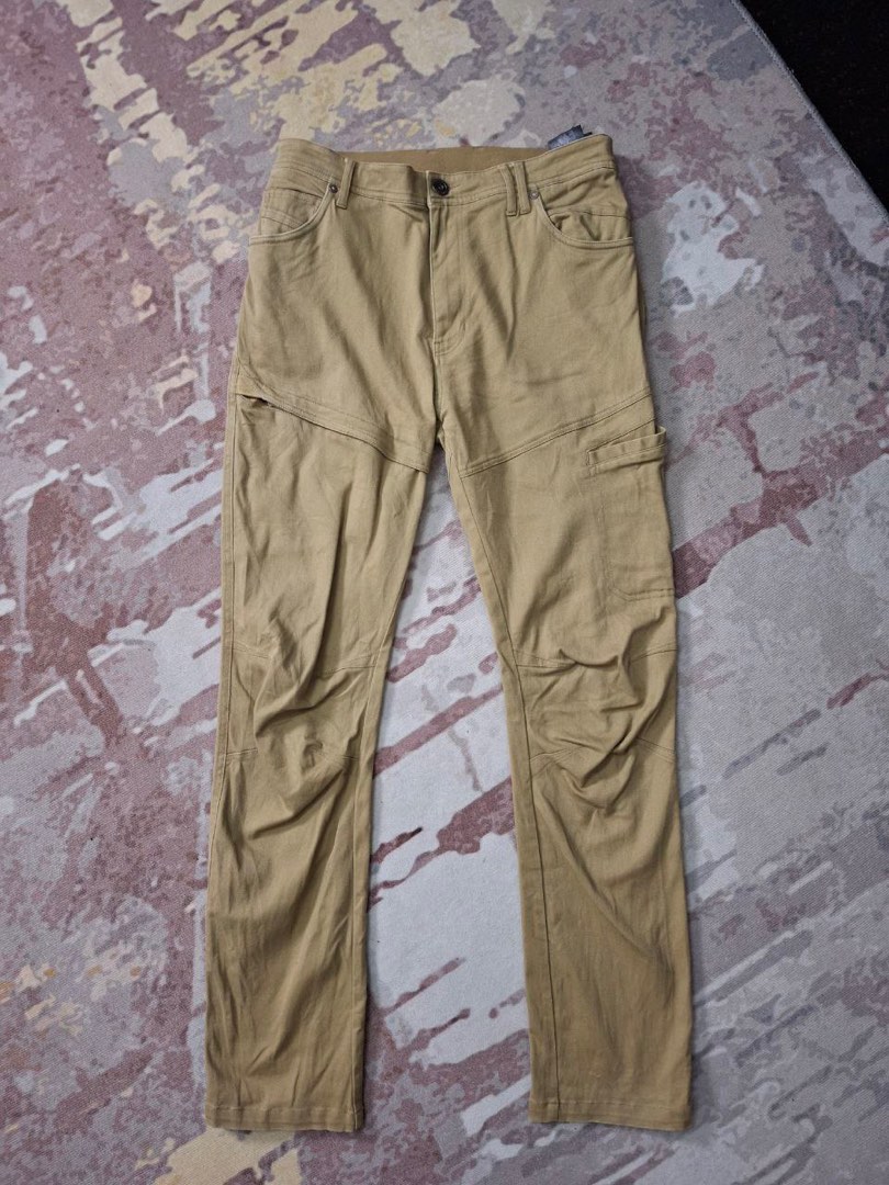 Fieldcore cargo stretchable pants, Men's Fashion, Bottoms, Trousers on Carousell