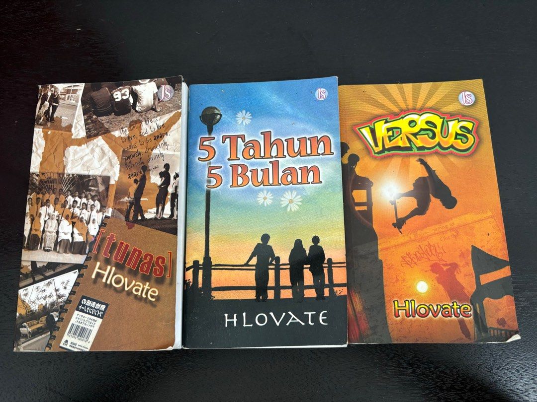 HLOVATE BOOKS ( Tunas, 5 Tahun 5 Bulan & Versus), Hobbies & Toys, Books ...