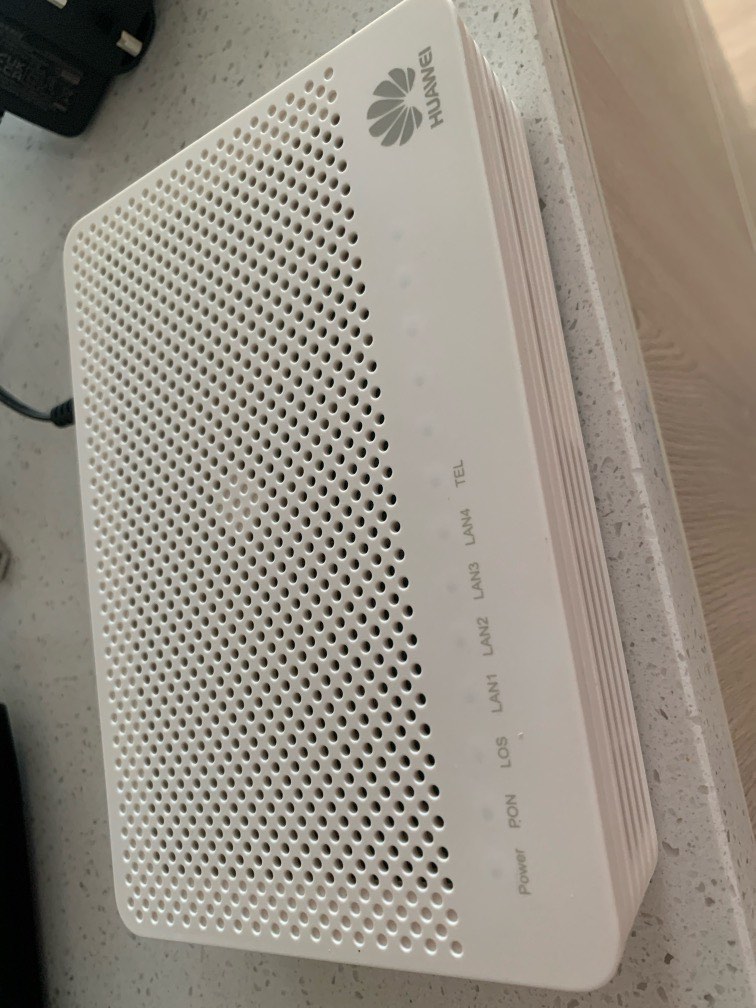 Huawei OptiXstar HG8140H5, Computers & Tech, Office & Business ...