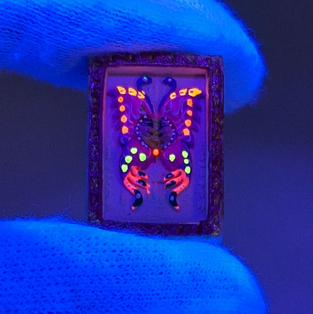 Kruba Krissana Thep Jamlang with premium UV painting. Pikanet, 2 ...