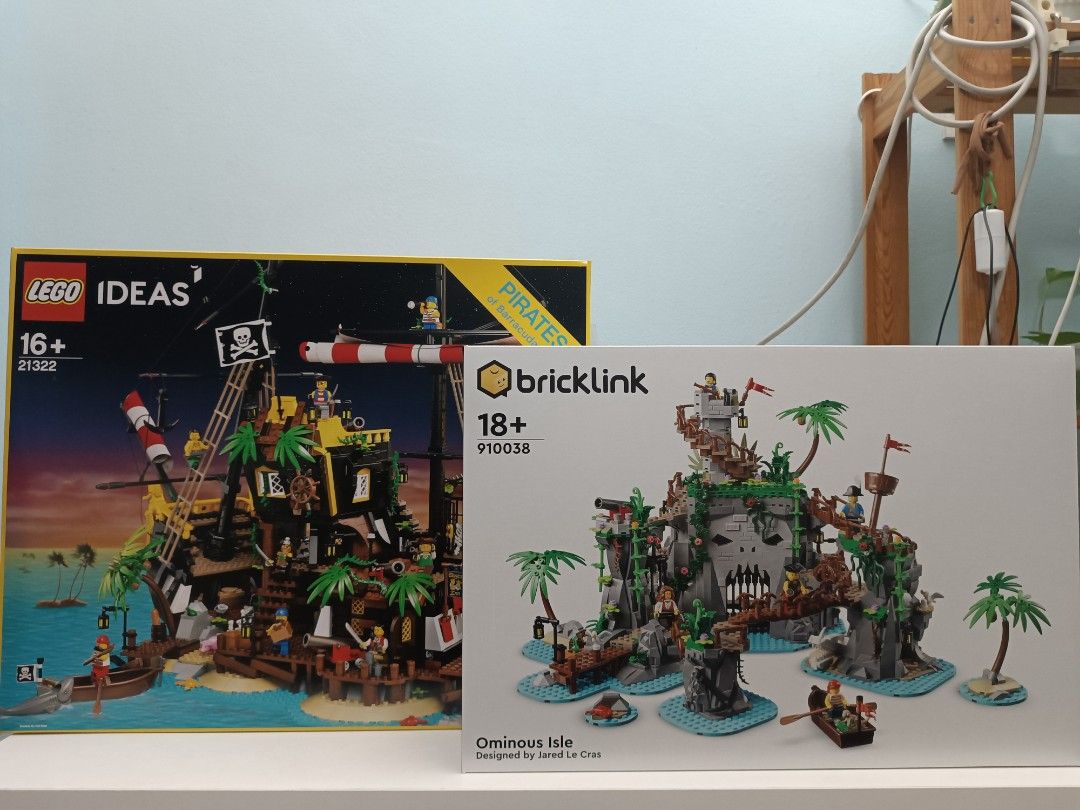 Lego 910038 Bricklink Designer Program Ominous Isle & Lego Ideas 21322 ...