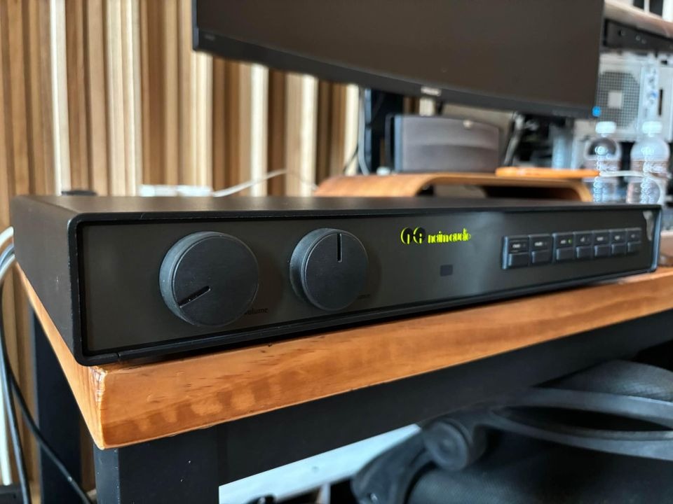 Naim Audio OLIVE Series Limited Production w/ Naim LED Logo | Pure UK ...