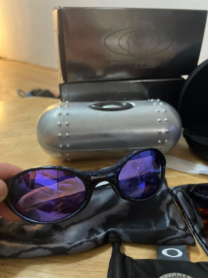 Oakley Brain dead collab, shoes and 2 sunglasses, Men's Fashion ...
