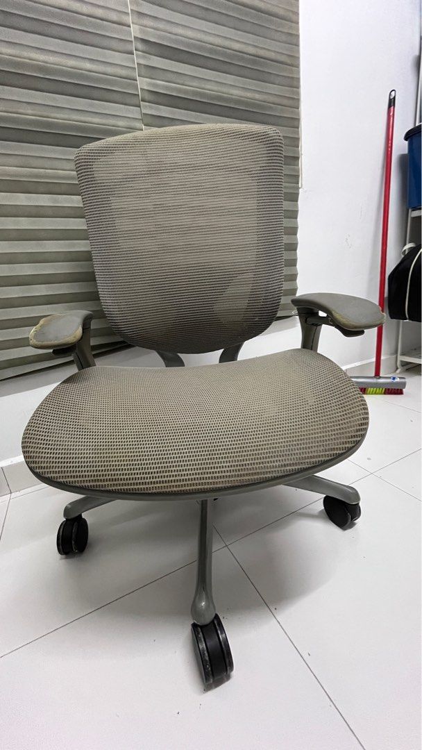 Okamura contessa ergonomic chair, Furniture & Home Living, Furniture ...