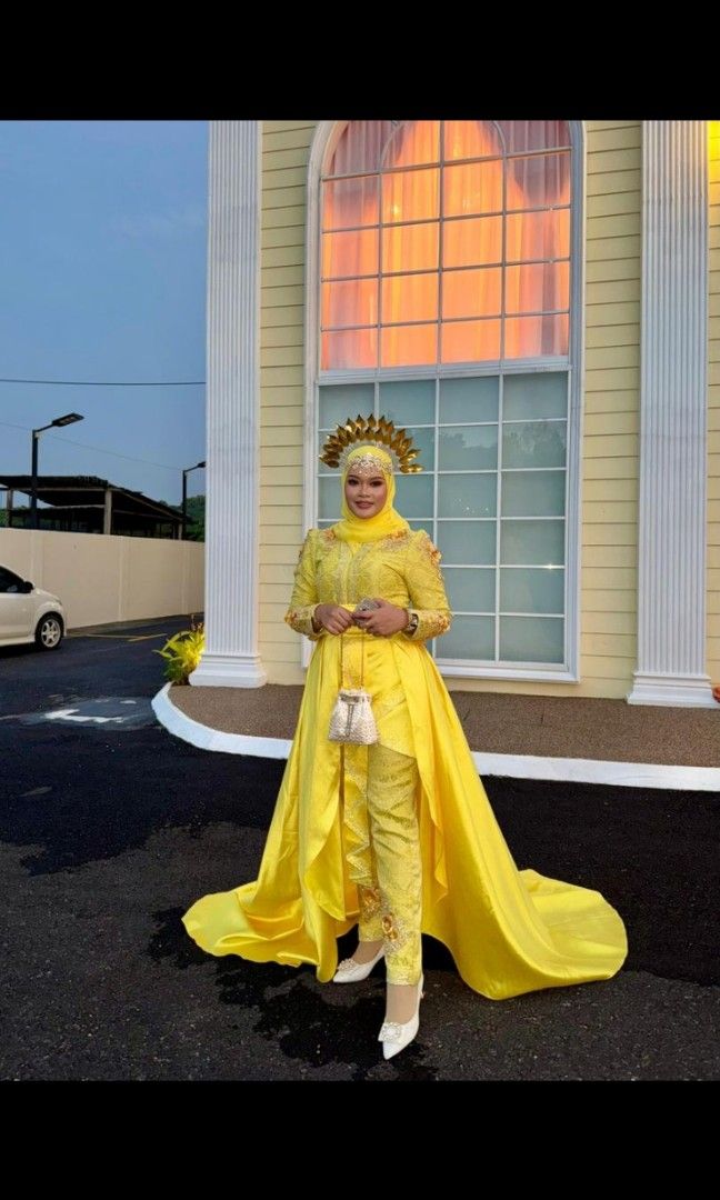 PUTERI PERAK KUNING SEWA, Women's Fashion, Dresses & Sets, Traditional ...