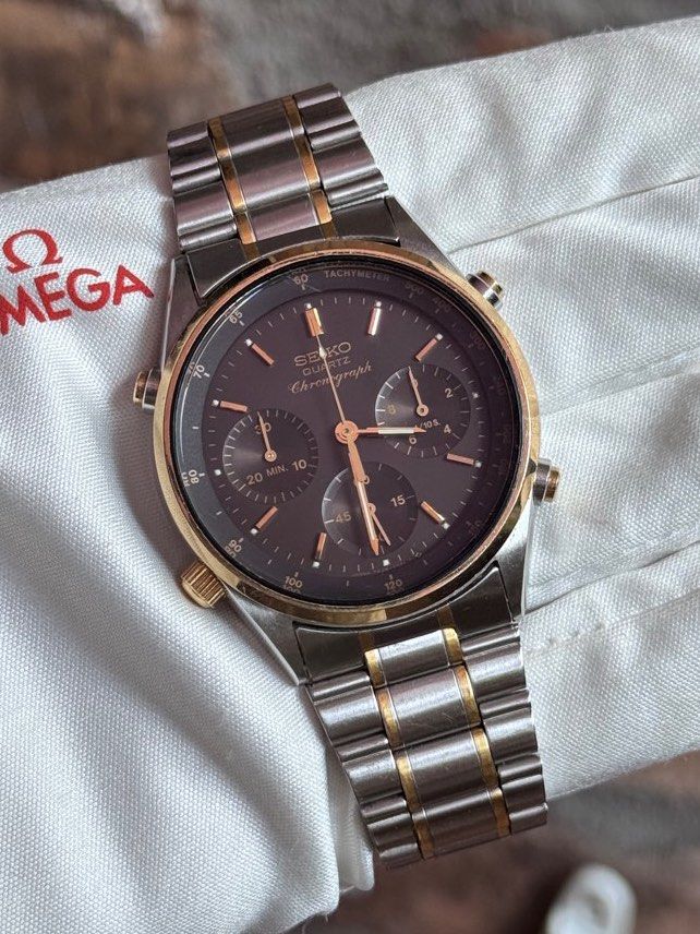 Seiko 7A28-7020 Quartz Chronograph James Bond, Men's Fashion, Watches & Accessories, Watches on ...