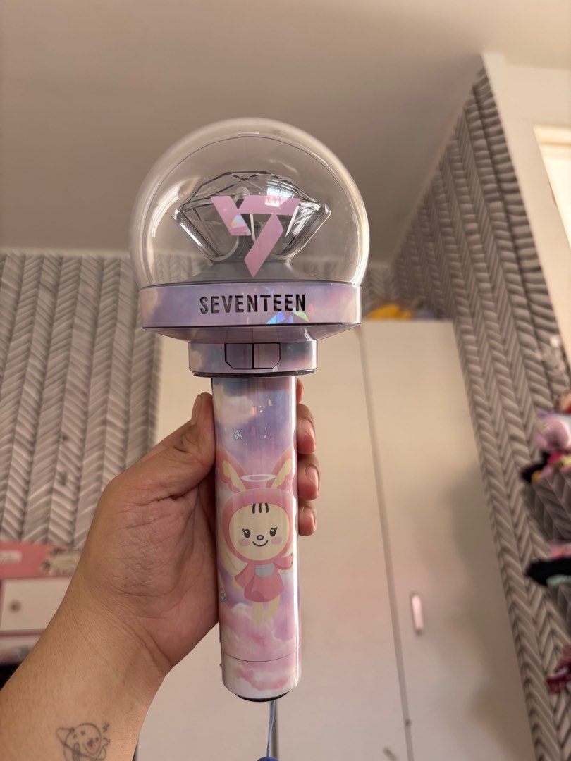 svt lightstick, Hobbies & Toys, Memorabilia & Collectibles, K-Wave on ...