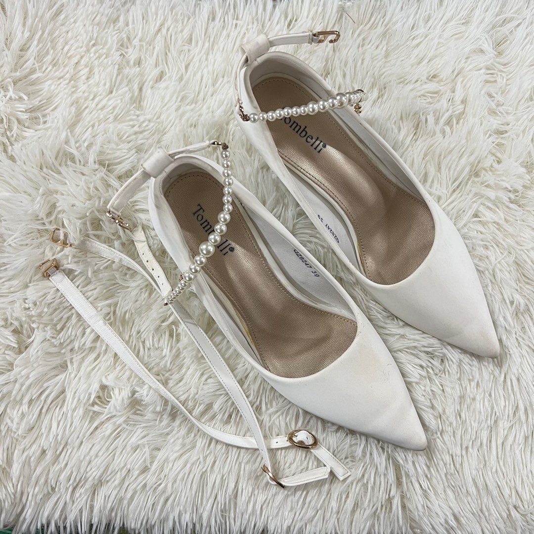 Tombelli Wedding Shoe with fat heel, Women's Fashion, Footwear, Heels ...