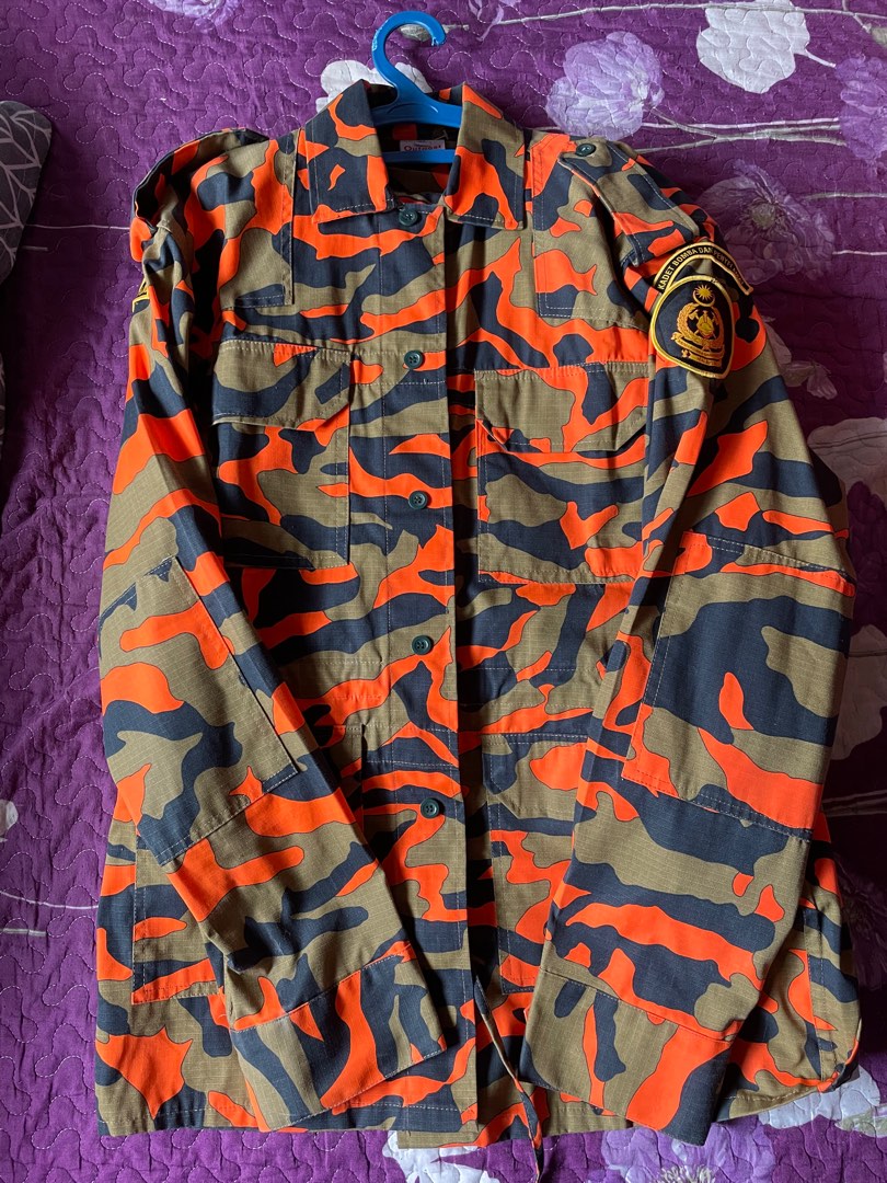 Uniform Kadet Bomba, Men's Fashion, Activewear on Carousell