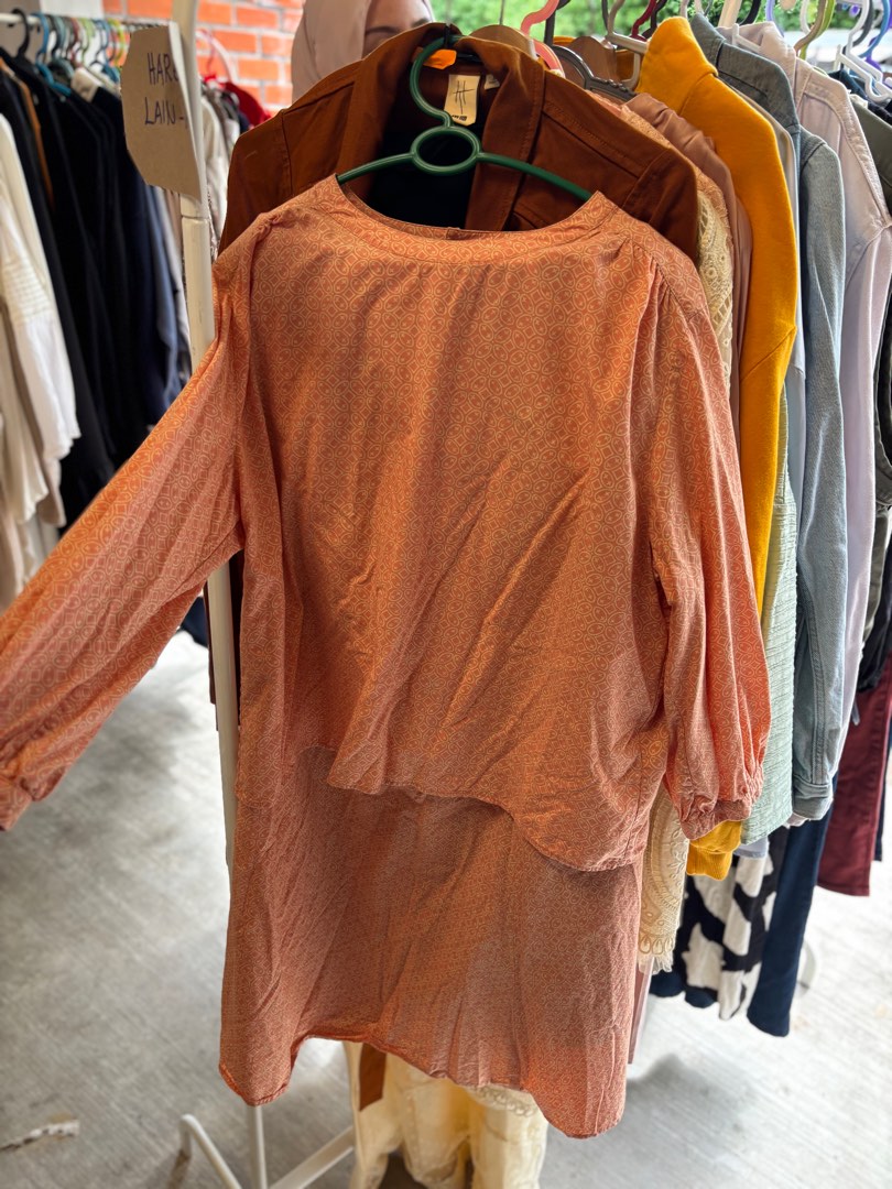 Uniqlo Batik Collection, Women's Fashion, Dresses & Sets, Traditional ...