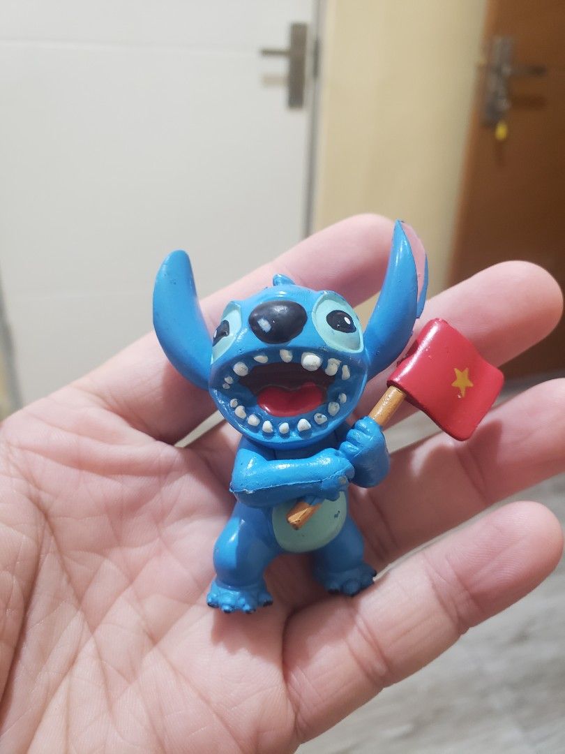 ACTION FIGURE FIGUR LILO STITCH RARE LANGKA KARET PADAT RED FLAG ...