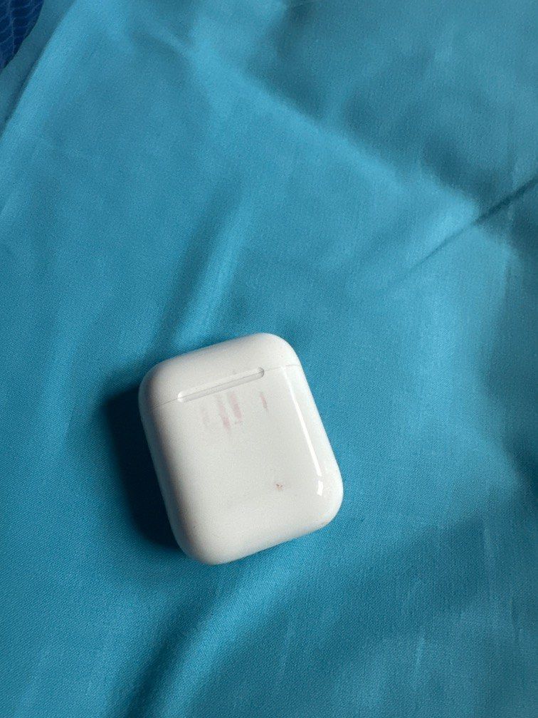 Airpod 1st Gen (case only) with box & charger cable, Audio, Earphones ...
