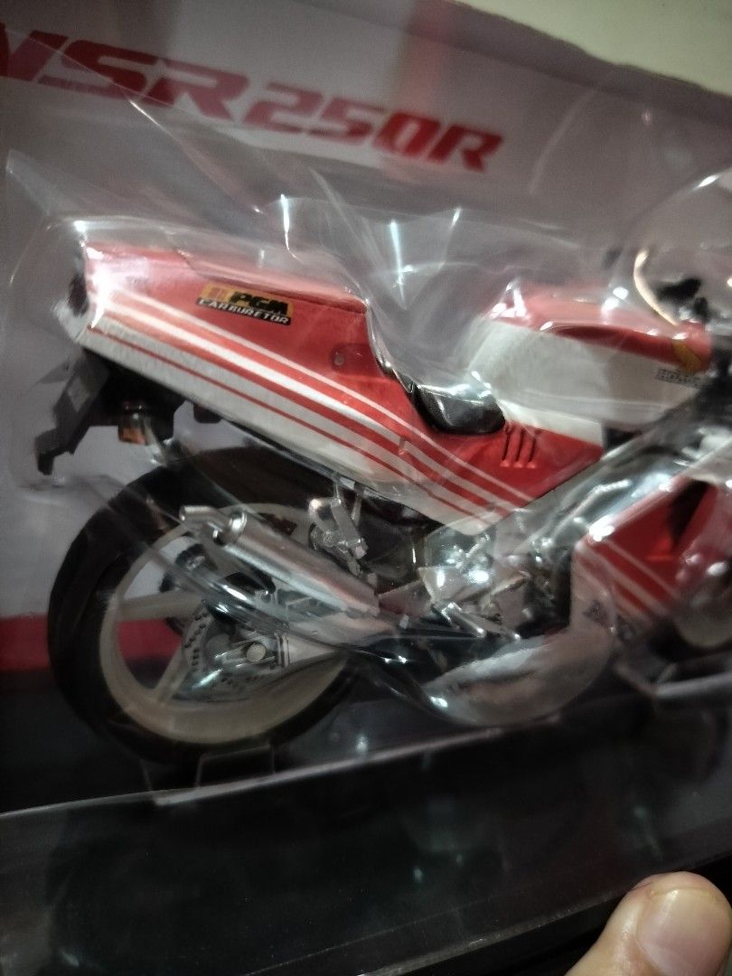 Aoshima Scale 1/12 Diecast Motorcycle - Honda NSR250R - 1988, Hobbies ...