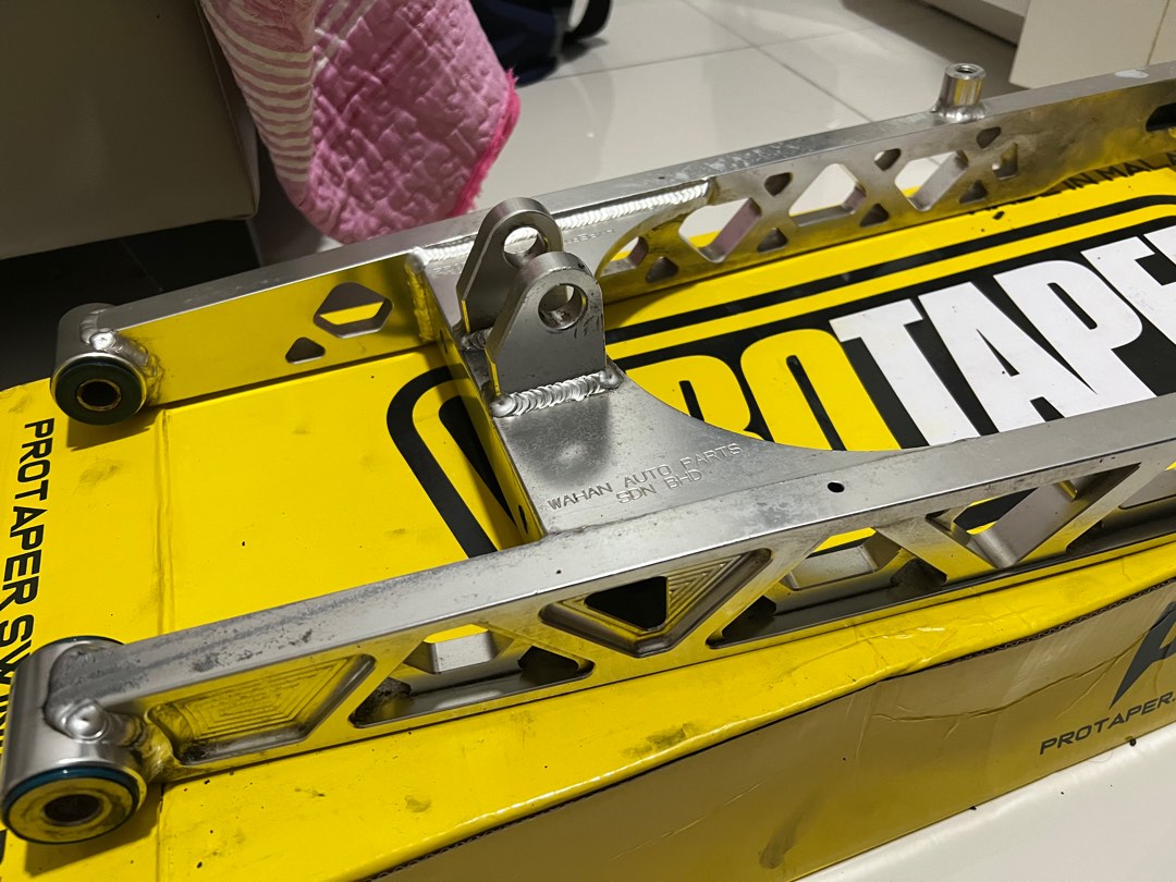 Arm Hypertech GP-X +1.5inch PNP Y15/Y16, Motorbikes on Carousell