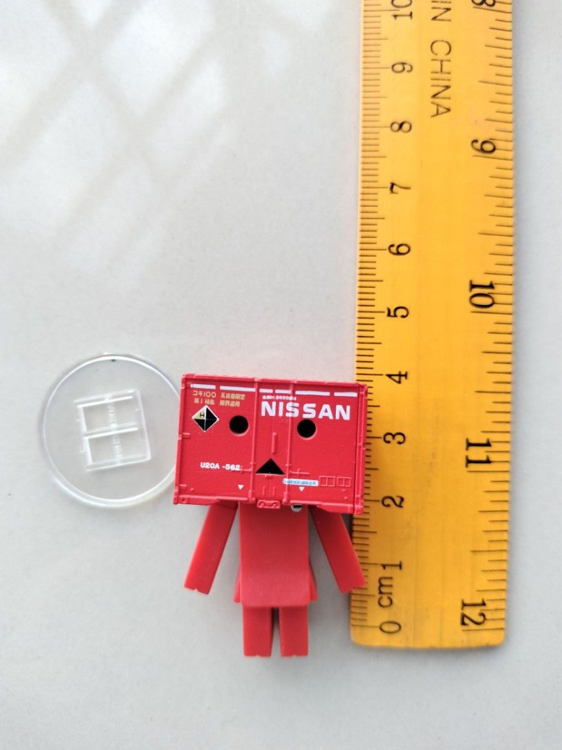 Container Danbo Gacha Collection _TOMIX x DANBOARD mini figure, Hobbies ...