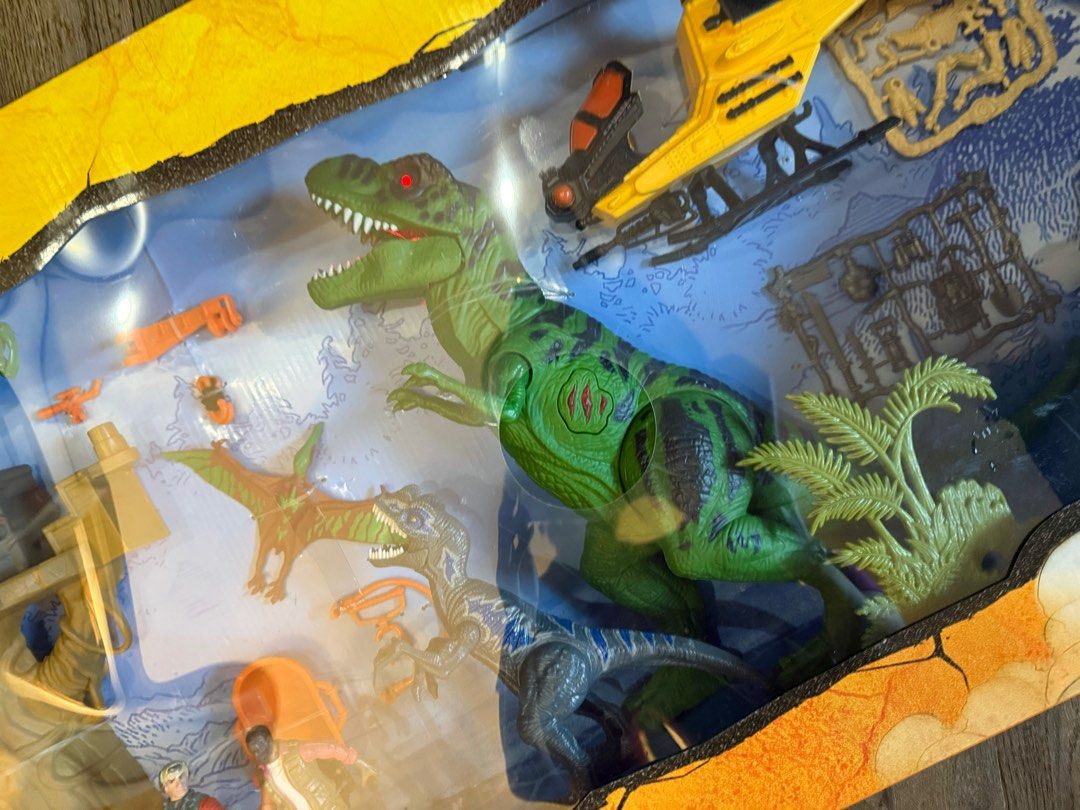 Dino Valley Giant T-Rex Tree House Playset, Hobbies & Toys, Toys ...