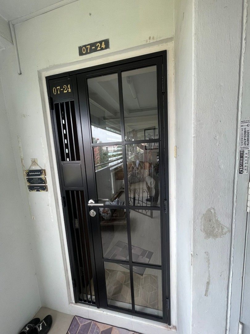 Glass gate,Customize gate,Toilet Door , gate ，Laminated Gate, HDB Gate ...