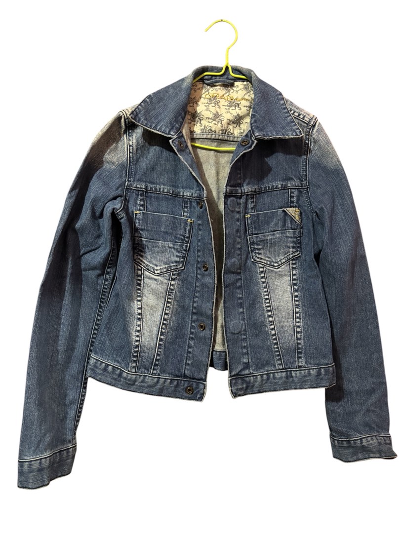Grab denim jacket, Women's Fashion, Coats, Jackets and Outerwear on ...
