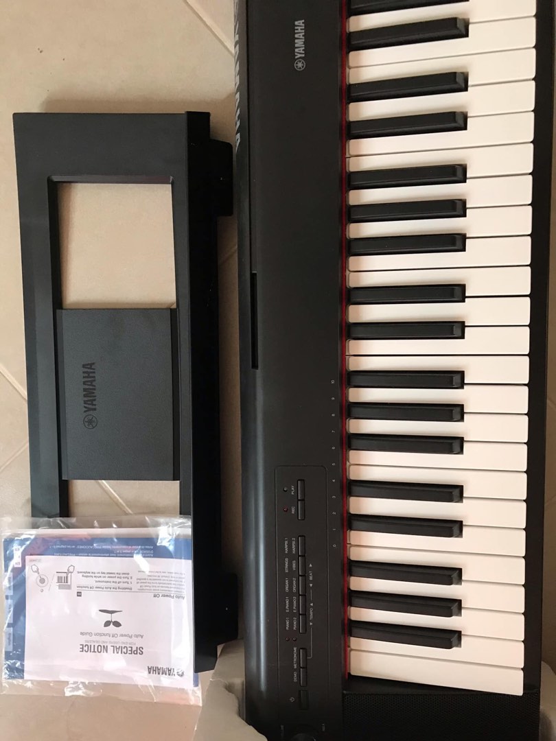 KEYBOARD - YAMAHA PIAGGERO NP32B, Hobbies & Toys, Music & Media ...