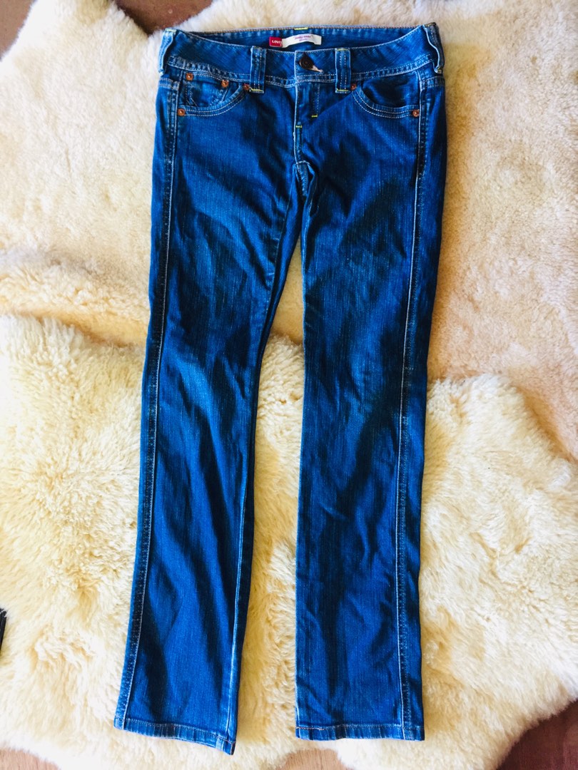 LEVI'S Patty Anne, Women's Fashion, Bottoms, Jeans on Carousell
