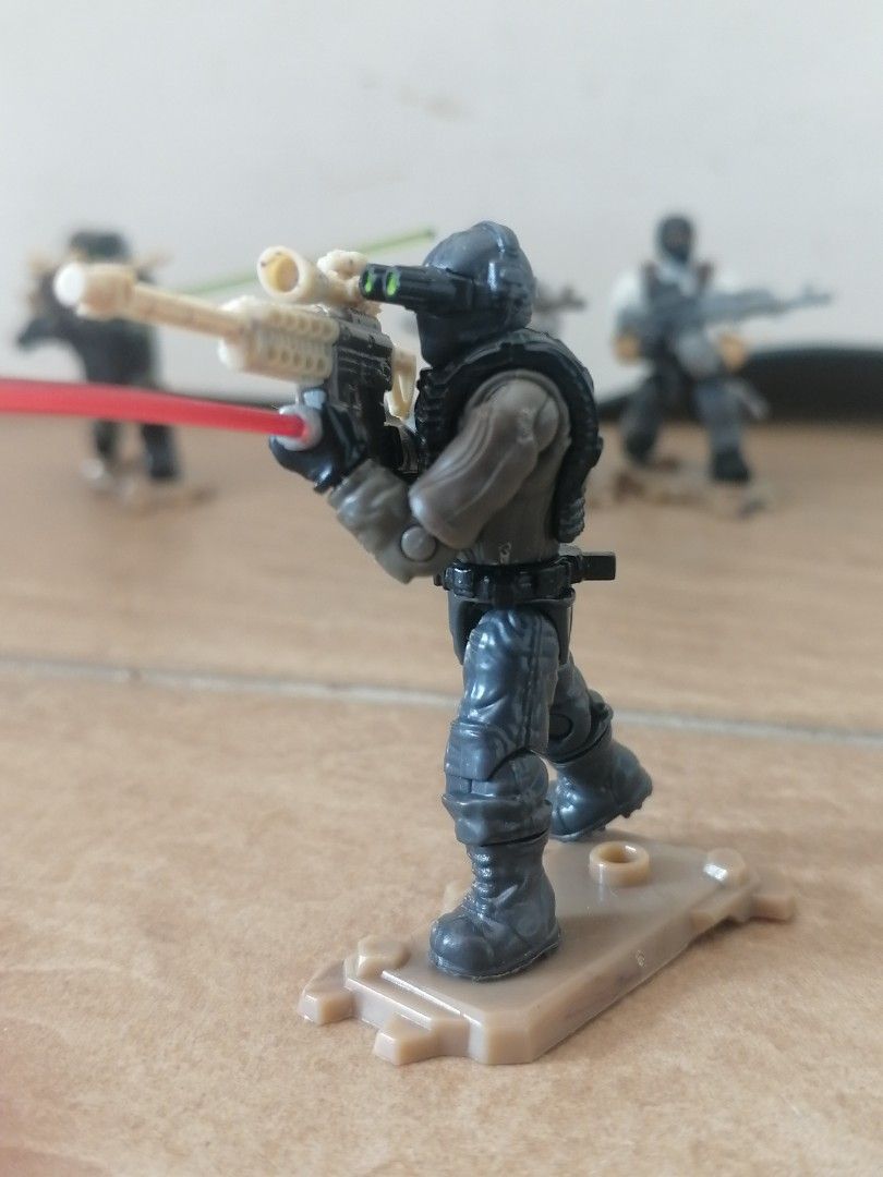 Mega Construx Call of Duty Black Series Tactical Infiltration Team ...