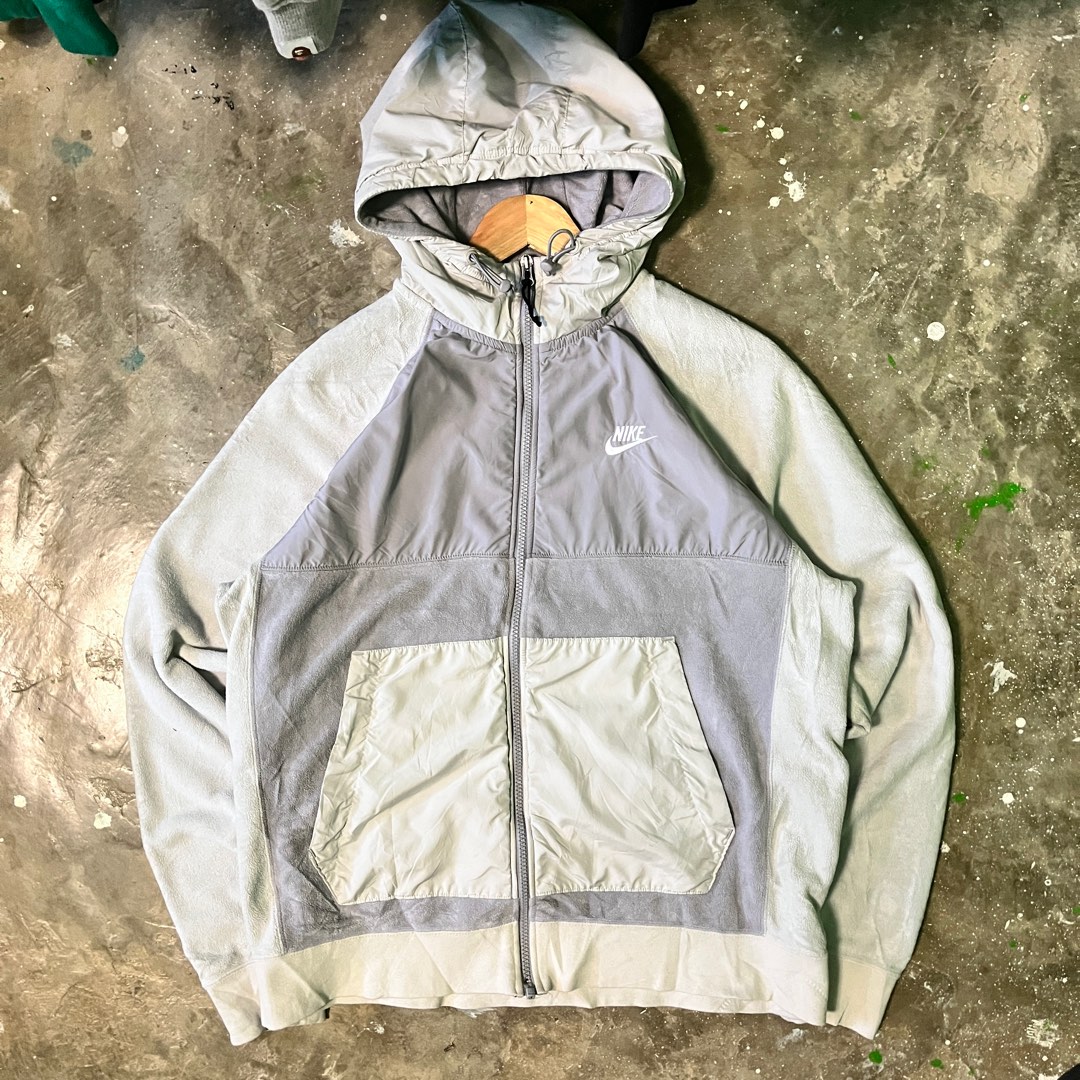 Nike Shell Panelled Fleece Hoodie, Men's Fashion, Coats, Jackets and ...