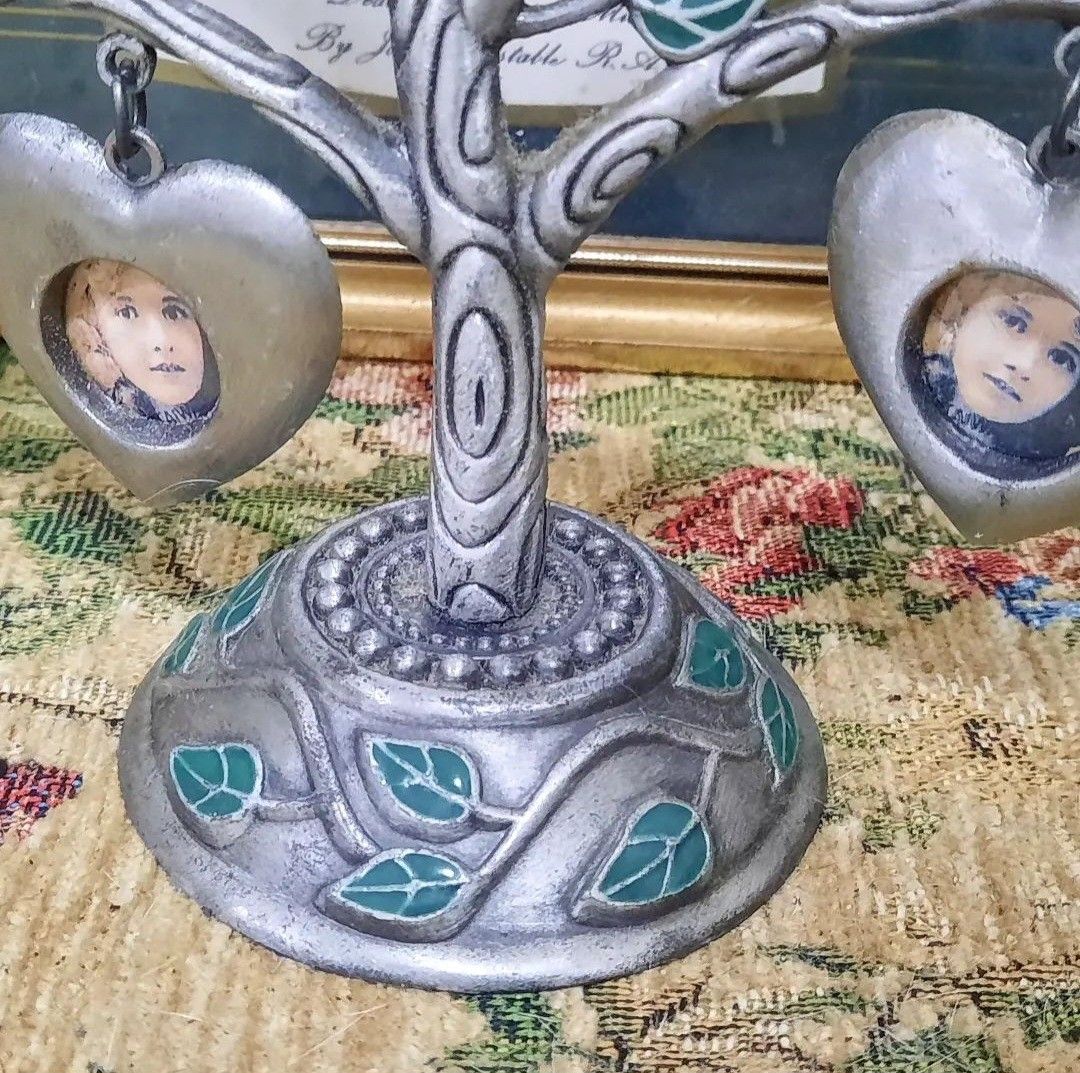 Ornate Iron/Pewter Family Tree With Precious Stone Photo Holder + 5 ...