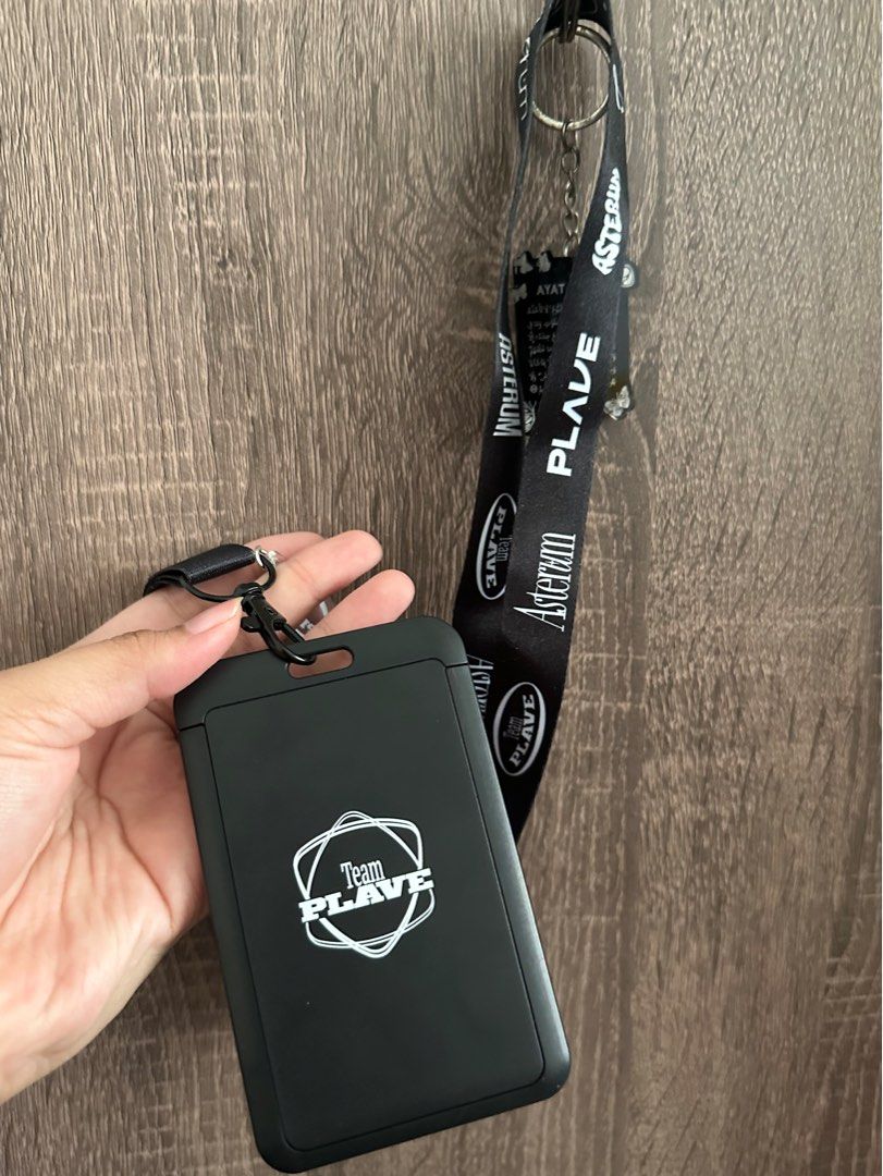 PLAVE OFFICIAL MERCH LANYARD & CARD HOLDER (TYPE A), Hobbies & Toys ...