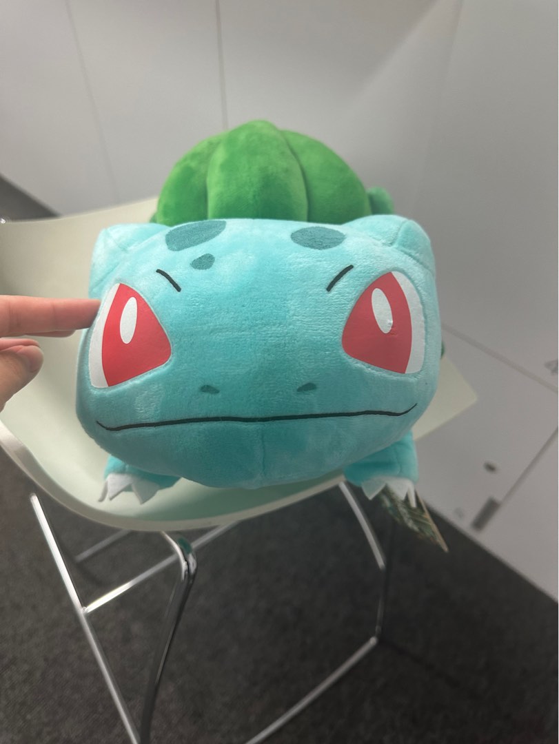 Pokémon Bulbasaur Plush Toy, 興趣及遊戲, 玩具 & 遊戲類 - Carousell