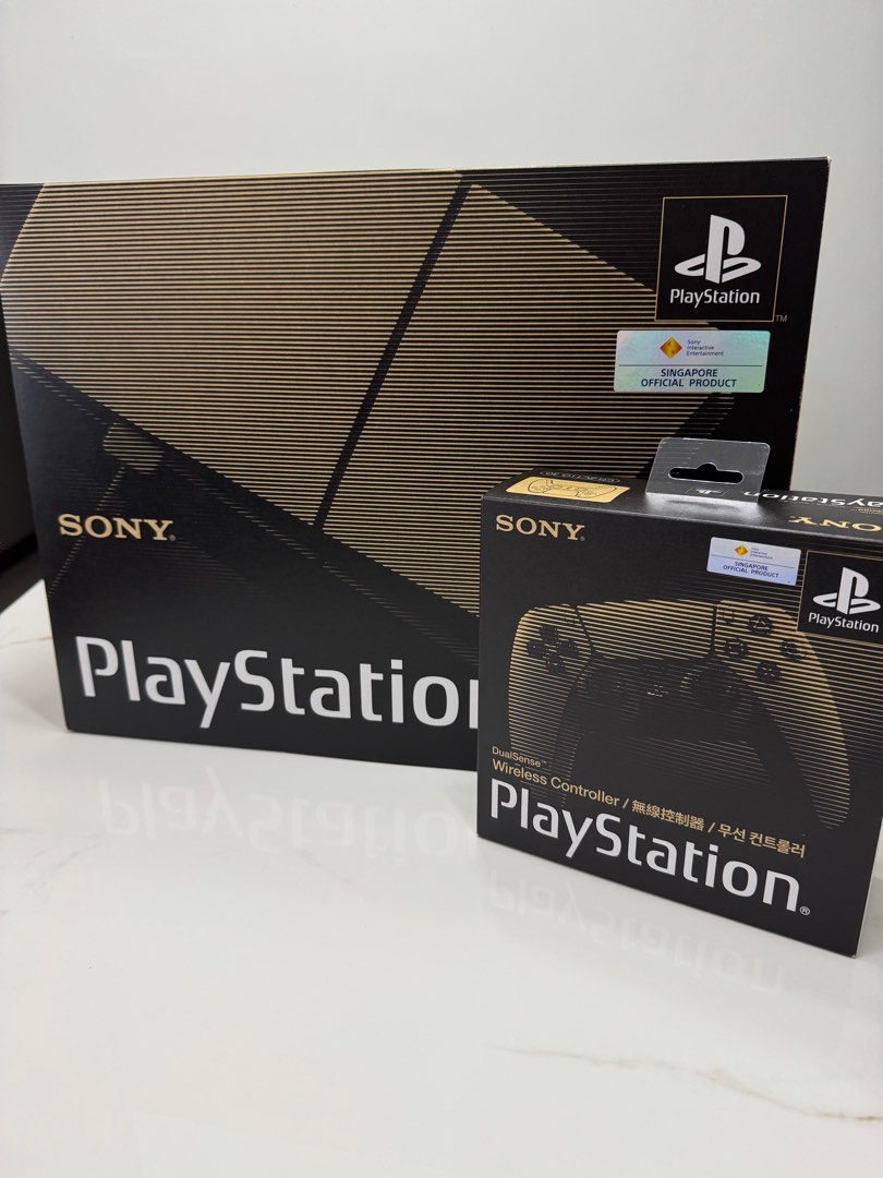 PS5 1TB Digital Limited Edition (30th Anniversary Edition), Video ...