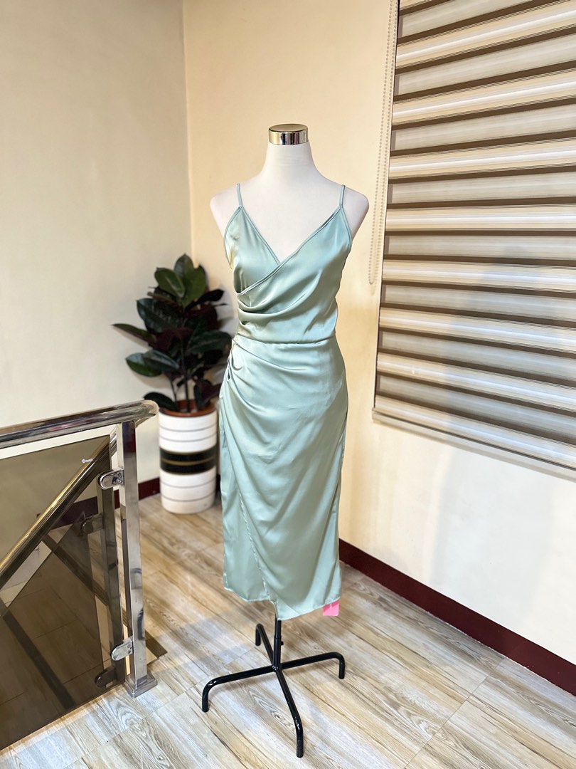 XS-Semi Large Sexy V Neck Sage Green Silk Satin Dress, Women's Fashion, Dresses & Sets, Evening ...