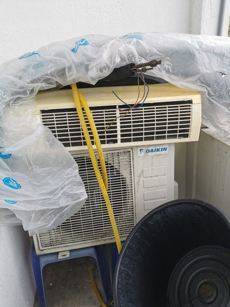 Air Cond Daikin 1.0 HP, TV & Home Appliances, Air Conditioners ...