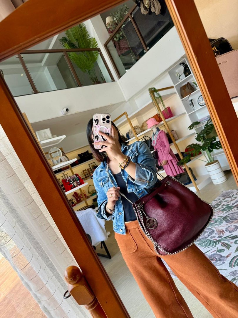 Auth Michael Kors Two Wag Bag, Women's Fashion, Bags & Wallets, Cross ...