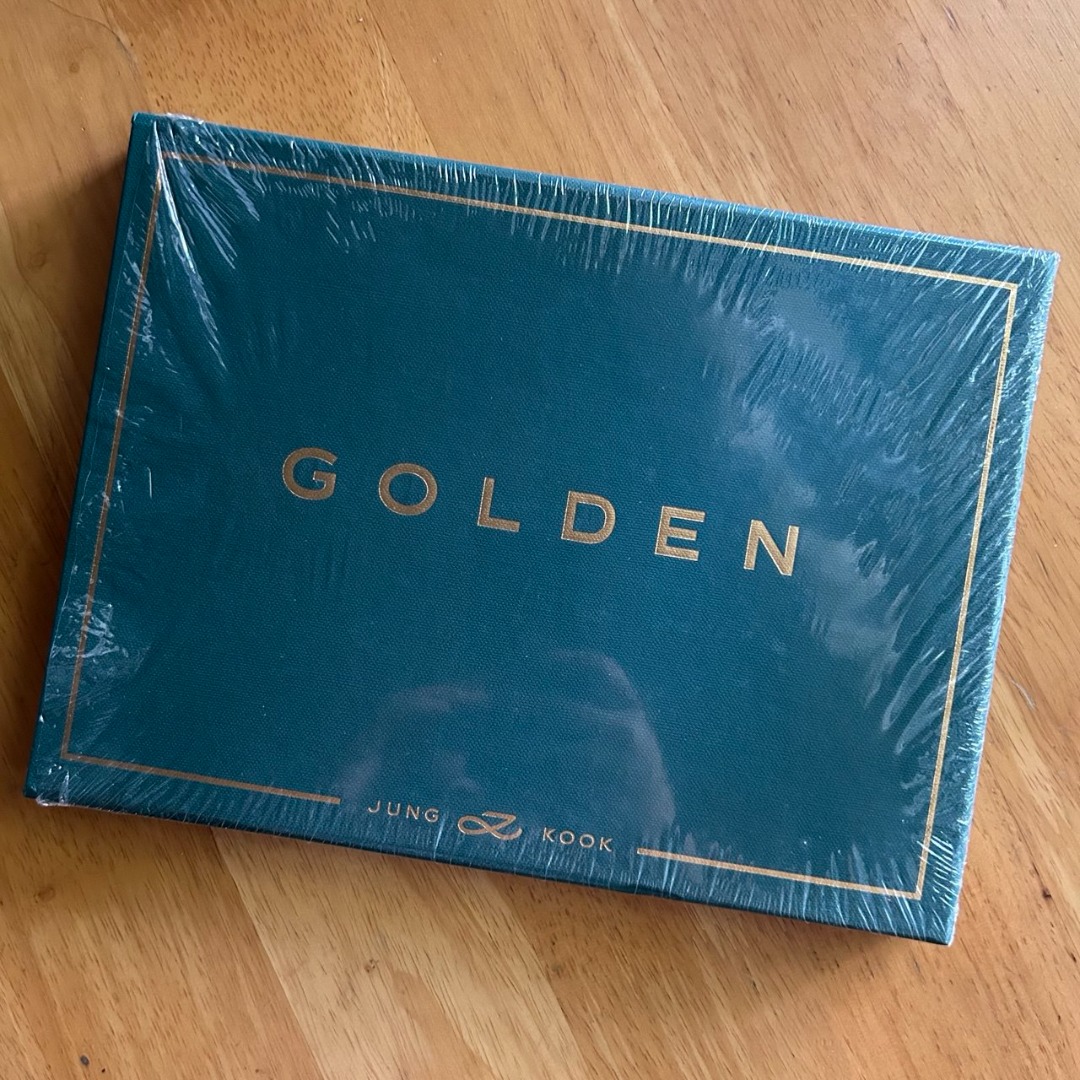 BTS Jungkook JK Golden Album PC POB, Hobbies & Toys, Memorabilia ...