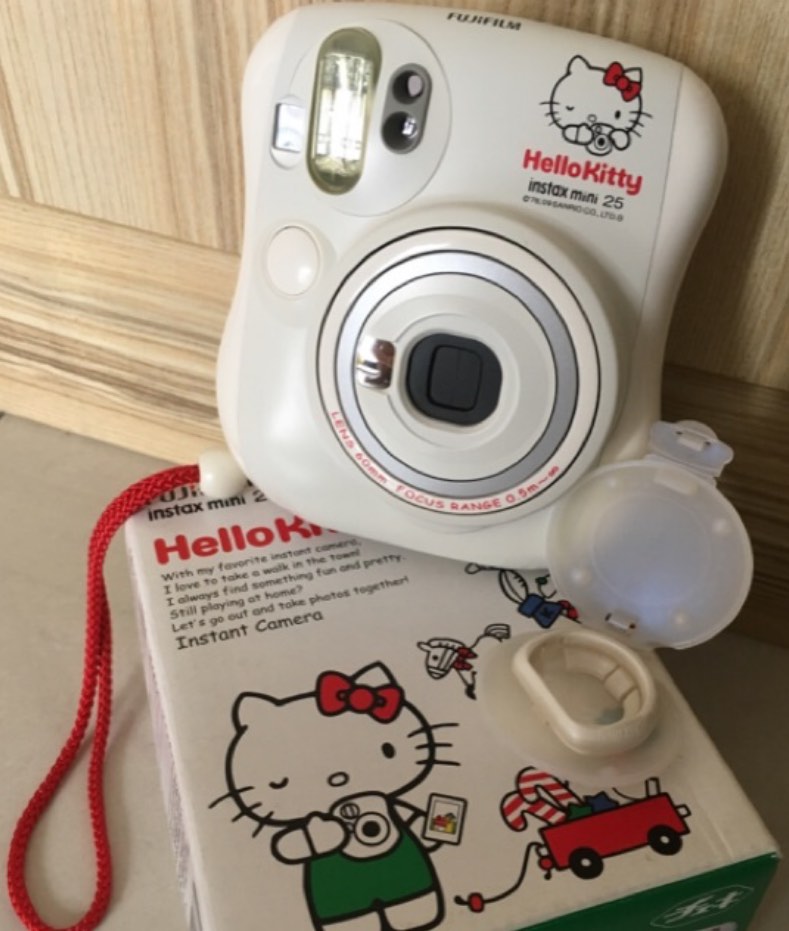 Fujifilm Instax Mini Camera, Hello Kitty, Photography, Cameras on Carousell