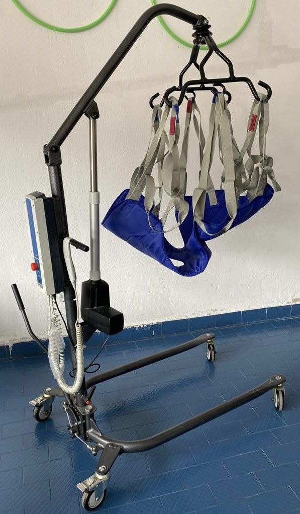 Full Body Patient Lift / Electric Hoist with Sling, Health & Nutrition ...