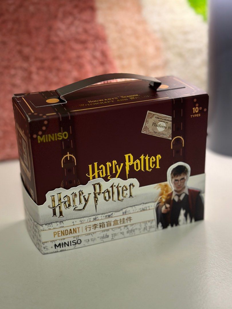 Harry Potter x Miniso hogwarts school season suitcase , Hobbies & Toys ...