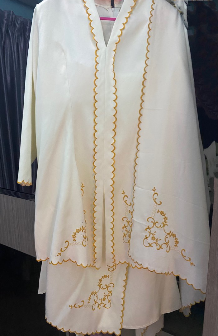 Kebaya Hanna Raudha Plus size, Women's Fashion, Muslimah Fashion, Baju ...