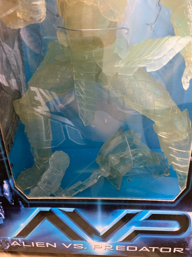 McFarlane 12-Inch AVP Grid Alien vs Scar Predator 透明版 Spawn 異形 鐵血戰士 ...