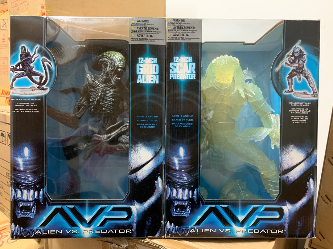 McFarlane 12-Inch AVP Grid Alien vs Scar Predator 透明版 Spawn 異形 鐵血戰士 ...